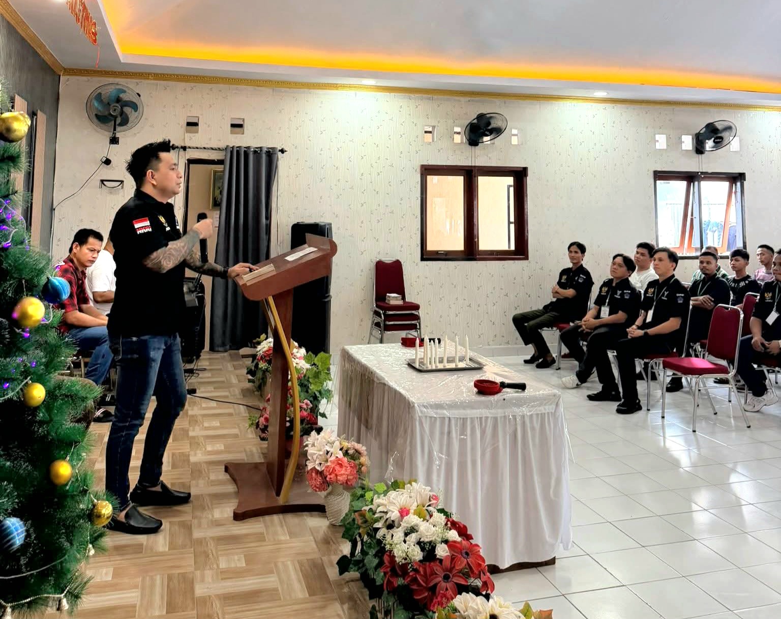 Gelar Ibadah Natal Bersama WBP Lapas Bitung, Ketua Umum Napiri Sulut ...